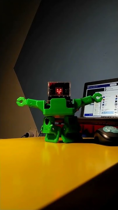Dance robot microbit. Танцующий робот Микробит. #образование - YouTube