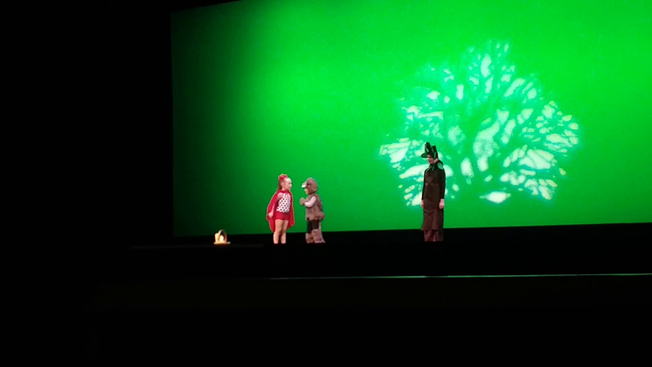 Little Red Rapping Hood Lyla 2019 - YouTube