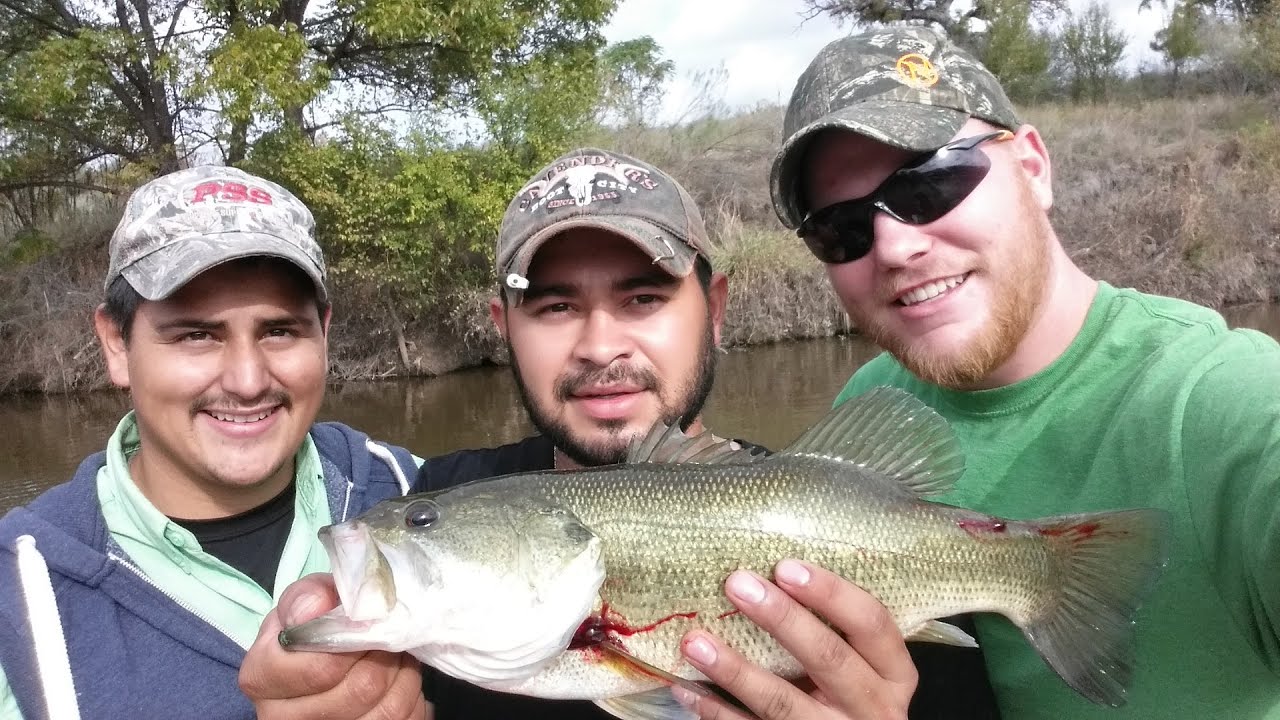 Ryan fishing with The Bass Pro Brothers - YouTube