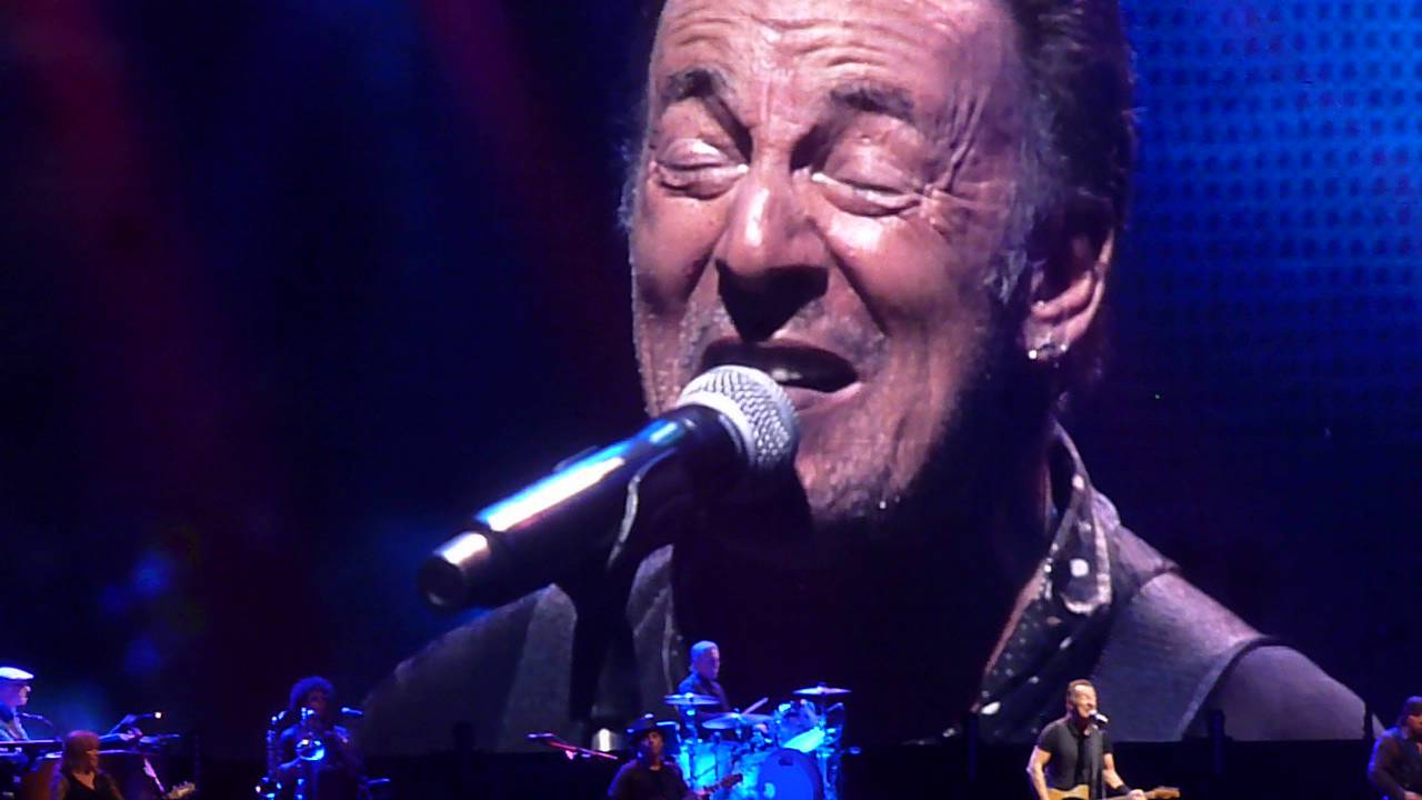 Streets of Fire (Tour debut), Bruce Springsteen, live in Milan 05.07. ...