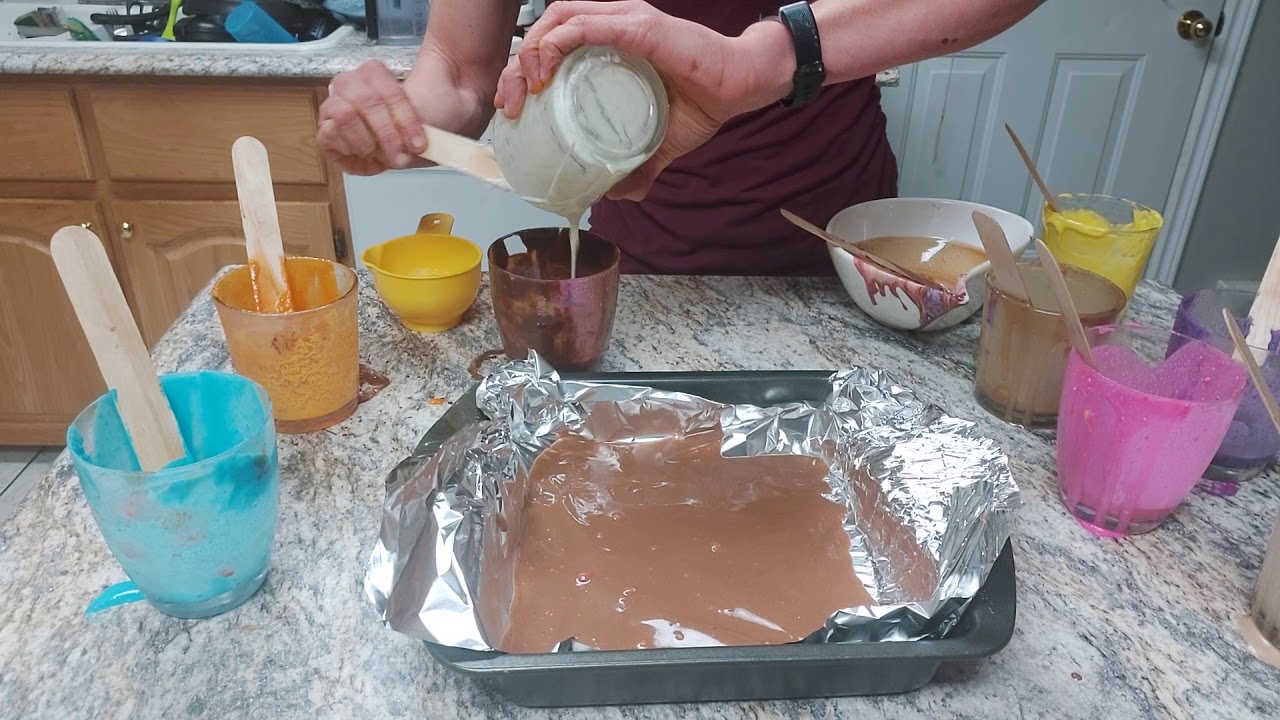 Chocolate Pour - Edible Chocolate Fluid Art - YouTube