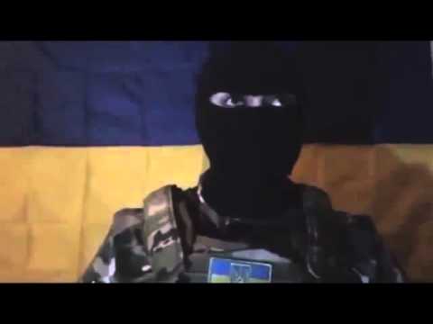 Луганские партизанки вручили террористу Мозговому резиновую бабу - YouTube
