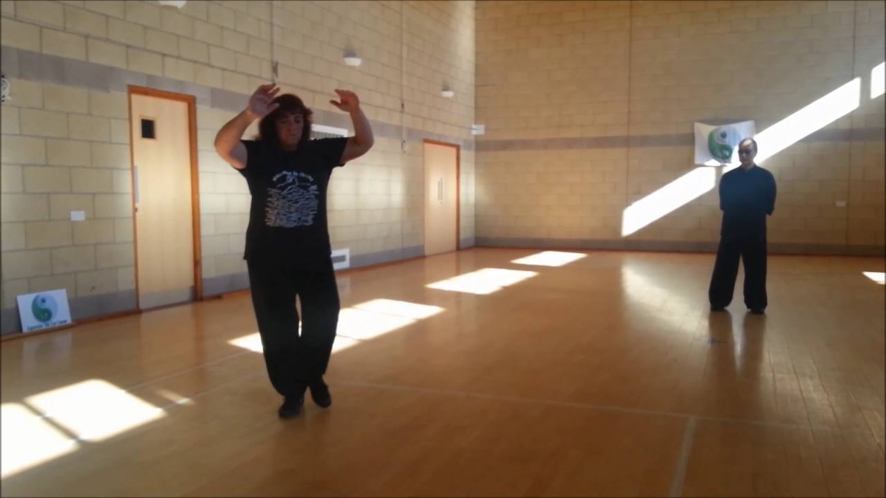 Natalie Faria-Vare 鳳舞祥雲 Phoenix in Graceful Clouds of Blessing - YouTube