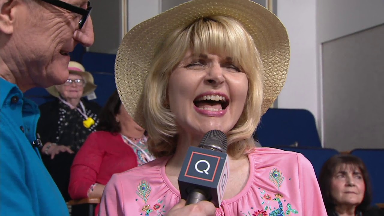 Quacker Factory Set of Two Sparkle and Shine Knit Shorts on QVC - YouTube