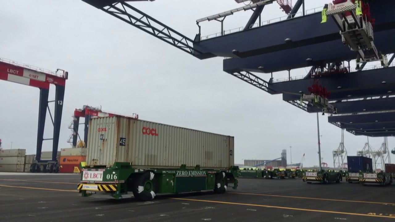 LBCT AGV With BTG Positioning Systems - YouTube