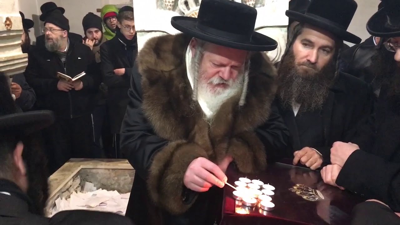 The Premishlaner Rebbe shlita entering into the Ohel of Rabbi Meir’l of ...