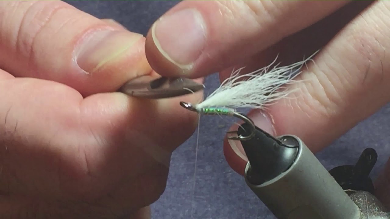 Tying a Dollaghan fly, Yellow & White - YouTube