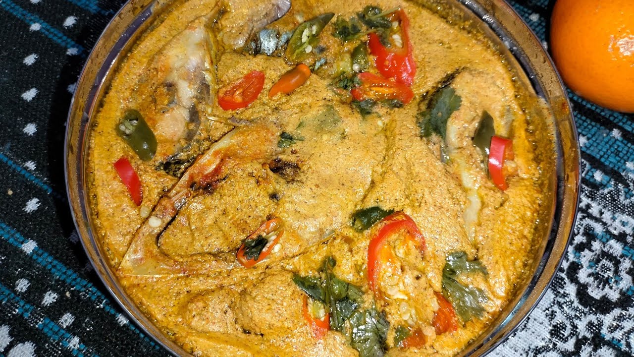 Ilish Bhaapa Recipe | Hilsha Fish vappa | Bengali style - YouTube