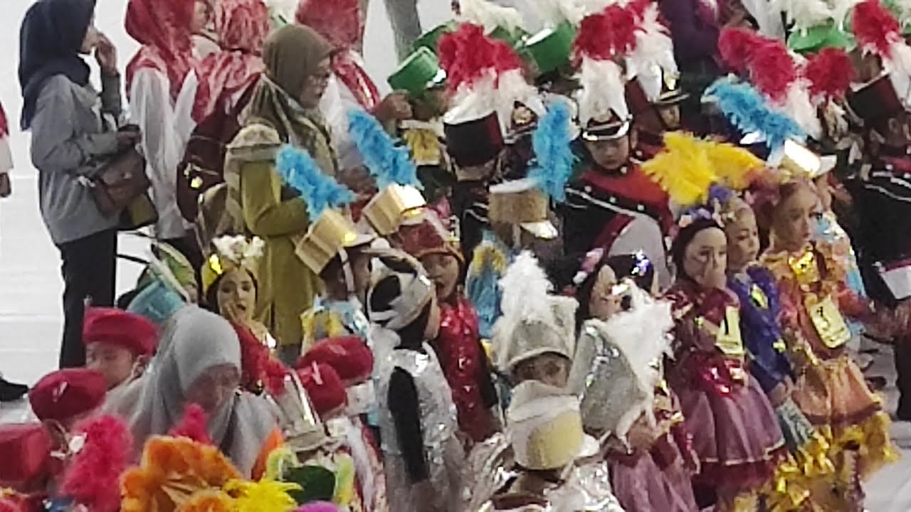 VIRAL PENAMPILAN LOMBA DRUMBAND ANAK DI WEP GRESIK TK MUSLIMAT NU 199 ...
