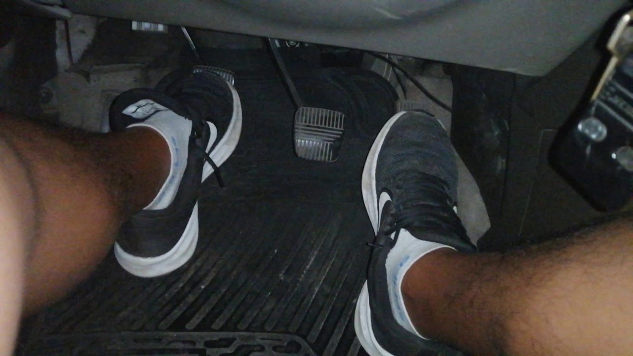 Conductor loco manejando a toda velocidad. - YouTube