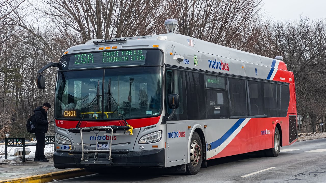 WMATA Metrobus: 2011 New Flyer XDE40 7096 on Route 17B - YouTube