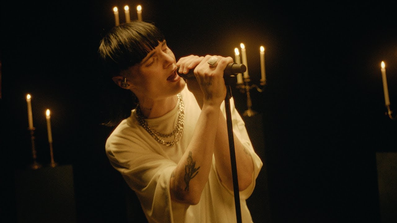 Aime Simone - Shining Light (Live) - YouTube