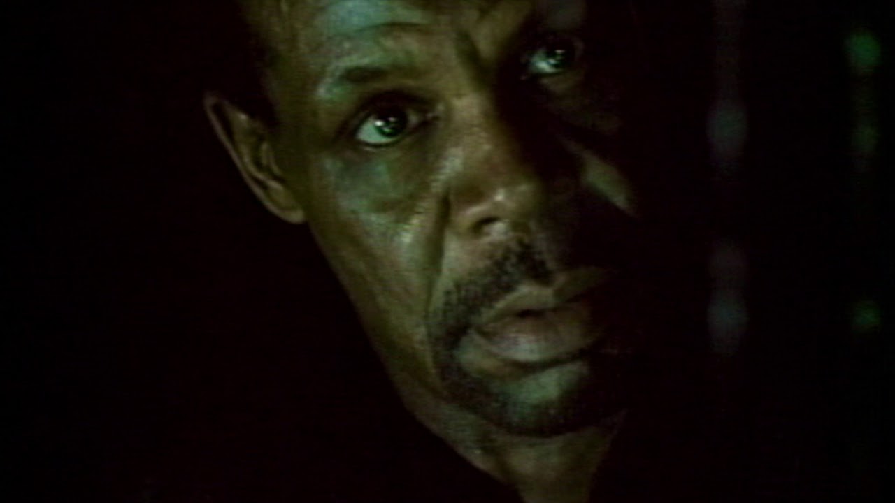 Saw (2004) Early Promo Trailer 02 "Razor" - YouTube
