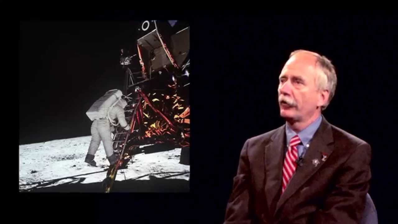 William Gerstenmaier: What Role Do Humans and Robots Perform in Space ...
