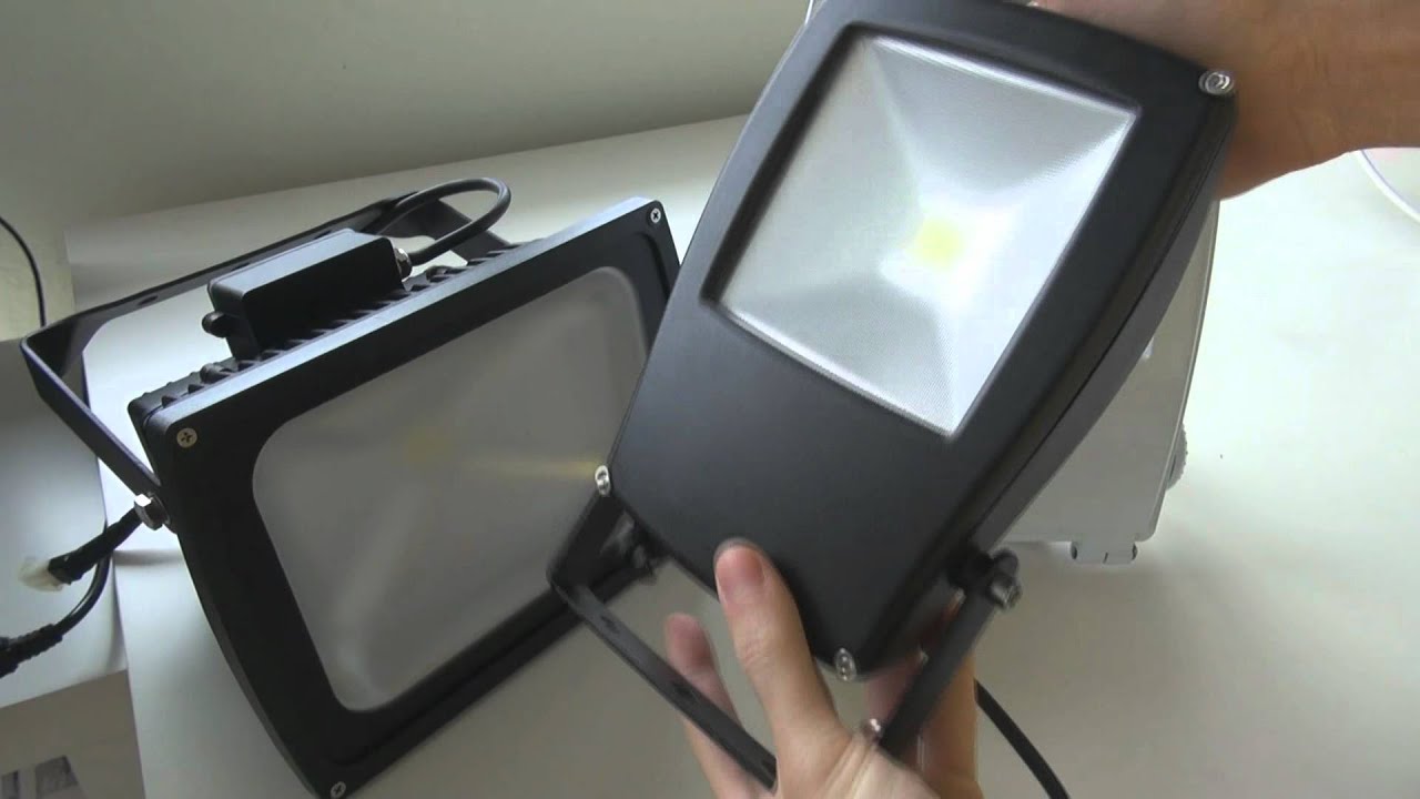 Solar Omega Floodlight Compact Series - YouTube