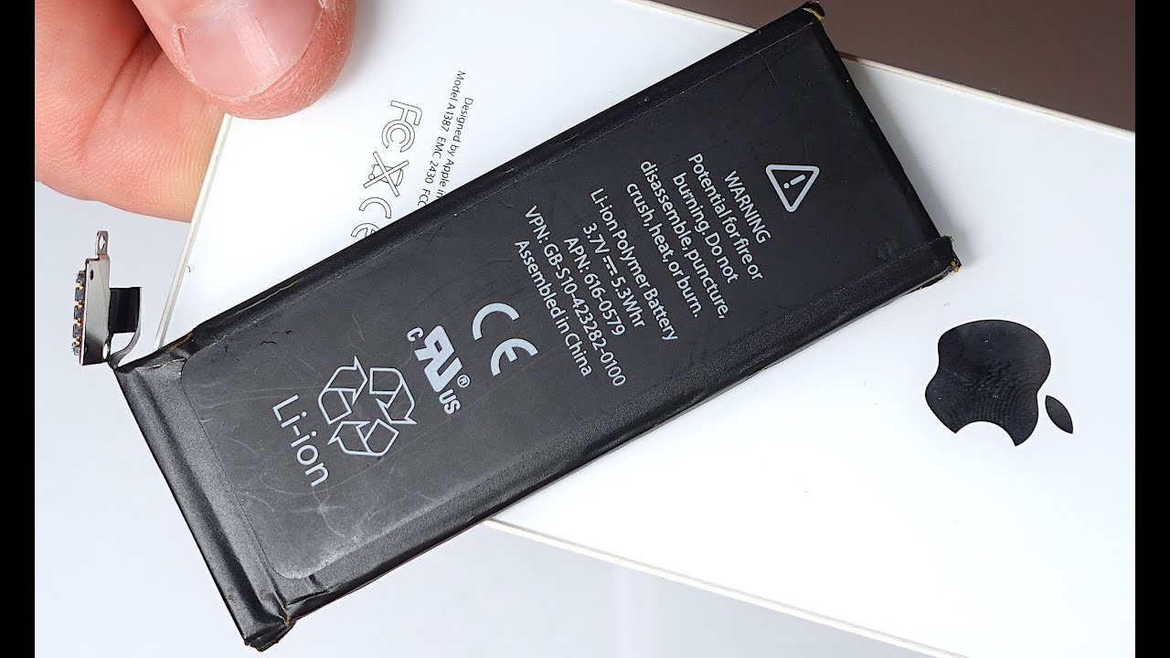 iPhone 4S Battery Replacement - quick manual - YouTube