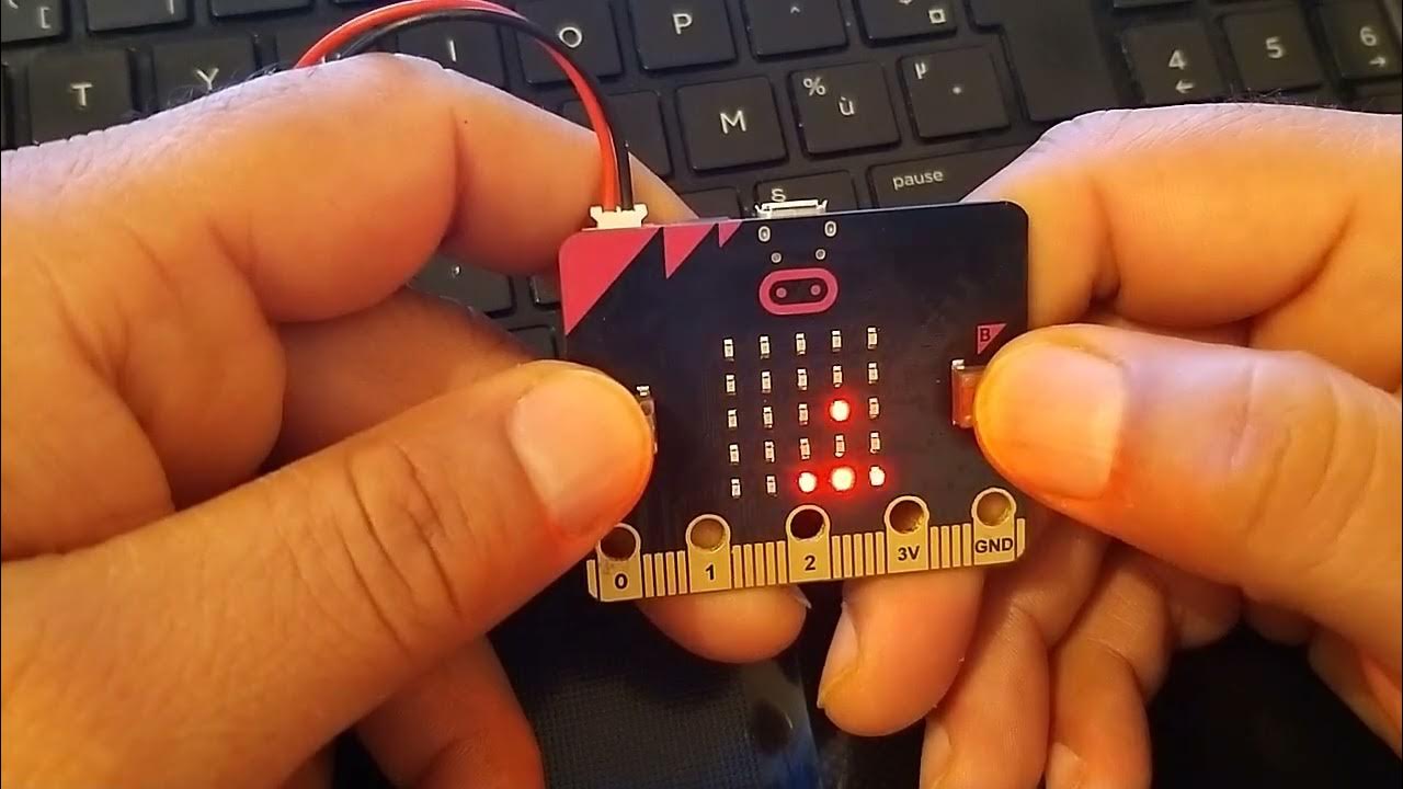 Microbit: PONG Game - YouTube