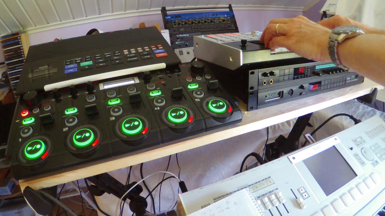 Korg Z3 & A2 song FM magic with Yamaha RX21 12.6.2020 - YouTube