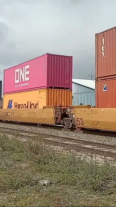 CP 9779 Leads 104. - YouTube