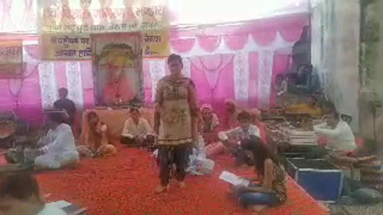 Baba sadu Puri Maharaj ka live stage program birla - YouTube