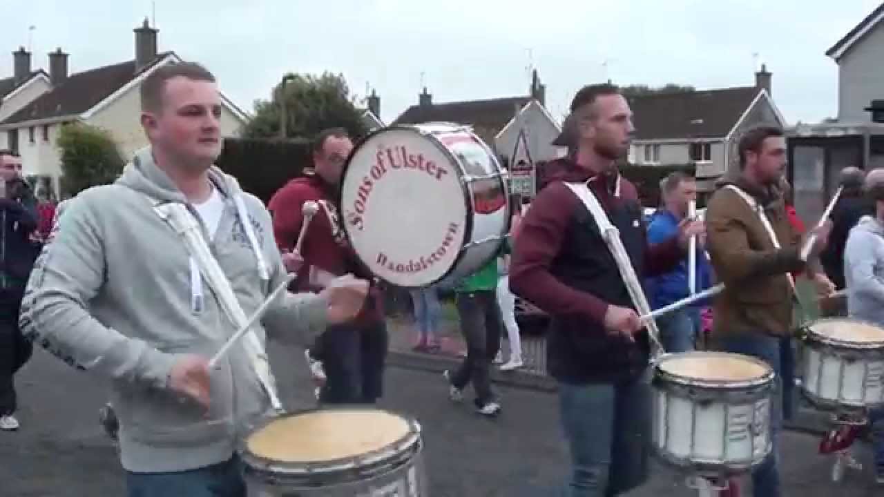 Randalstown Sons Of Ulster @ Crown Defenders 2015 - YouTube