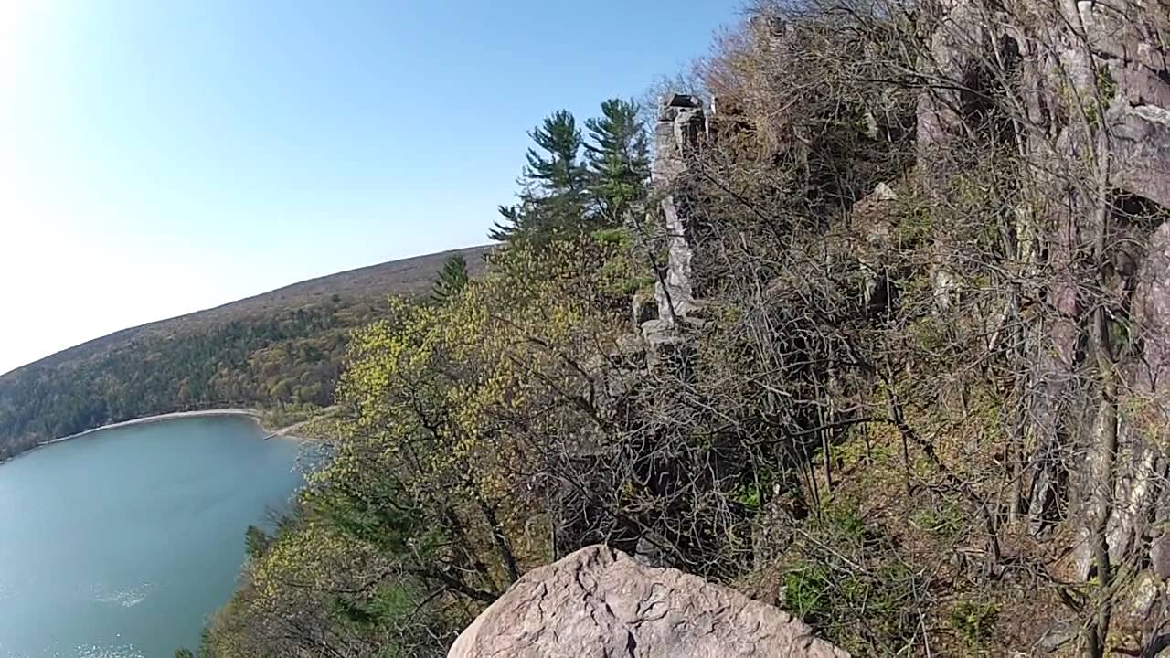 The Climb up Cleopatra's Needle at Devil's Lake - YouTube