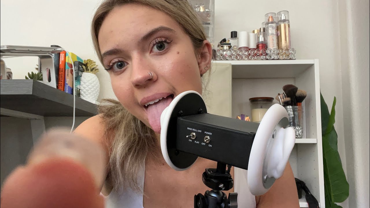 ASMR|Tapping & Mic Licking| 3DlO - YouTube