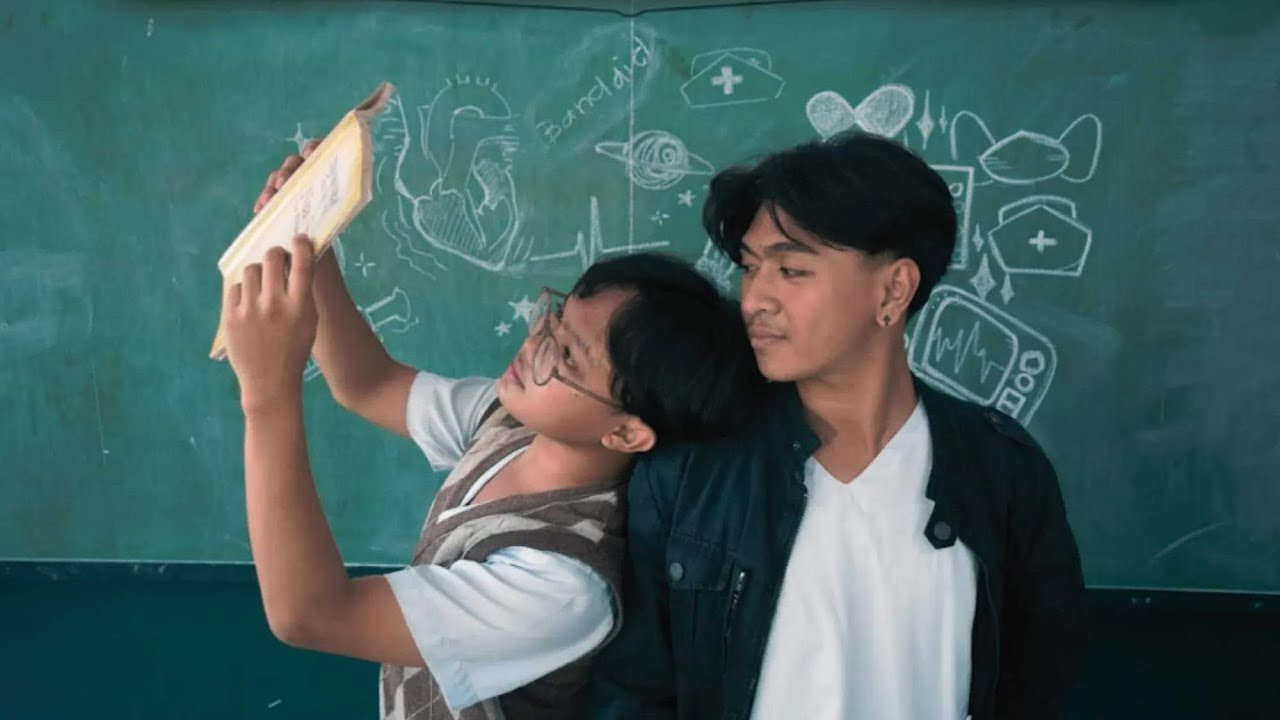 dEaR cLaSsMaTe... /Short film - YouTube