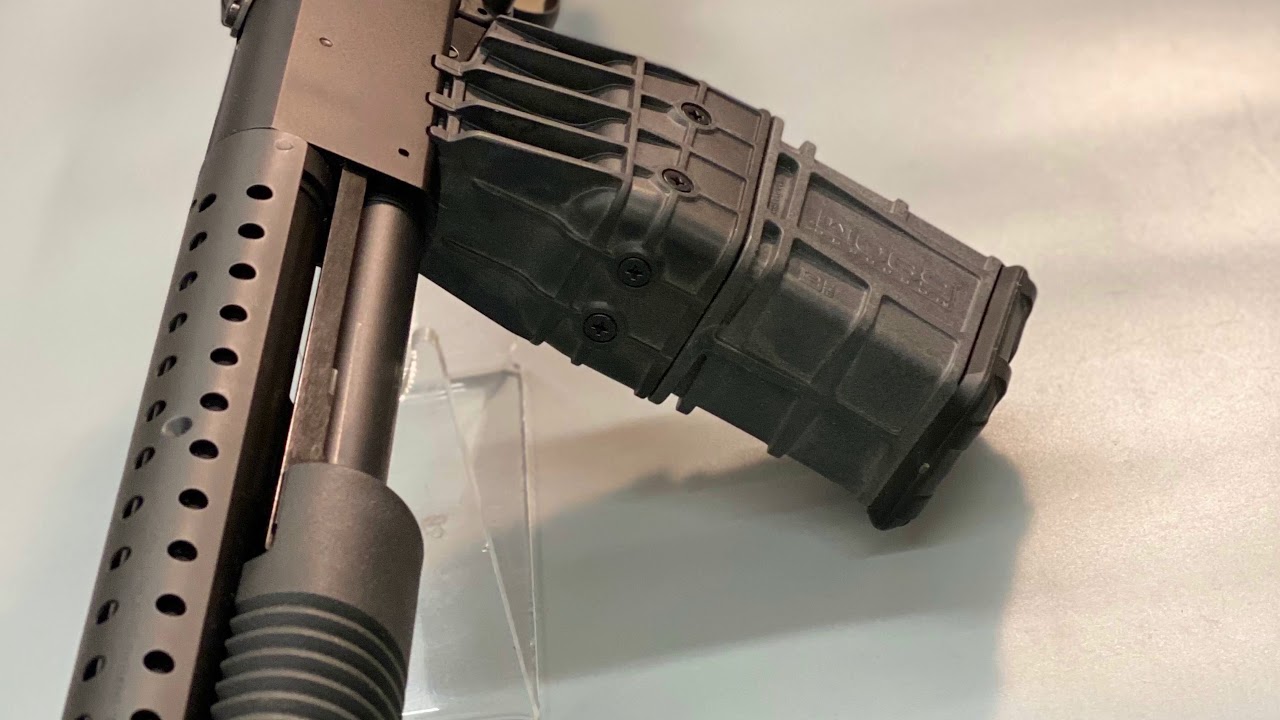 An inside look at Duke's Sports Shop - YouTube