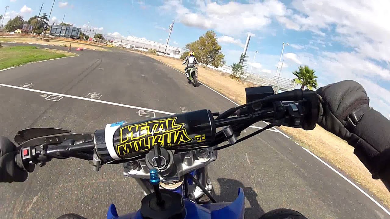 Stockton Little 99 Sunday Practice - Following Cassandra - YouTube