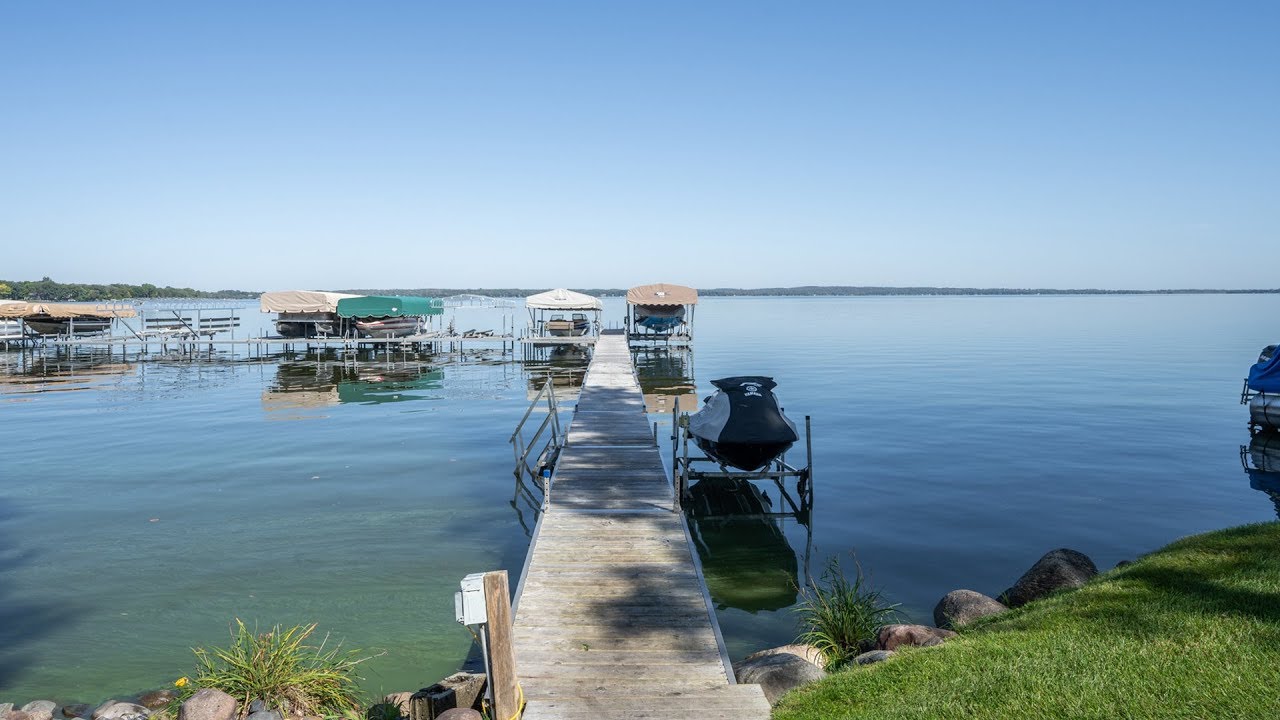 Upper level Morgandale Condo on Beautiful Green Lake - YouTube