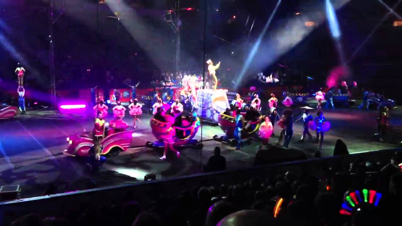 Woman Human Canonball at the Circus - YouTube