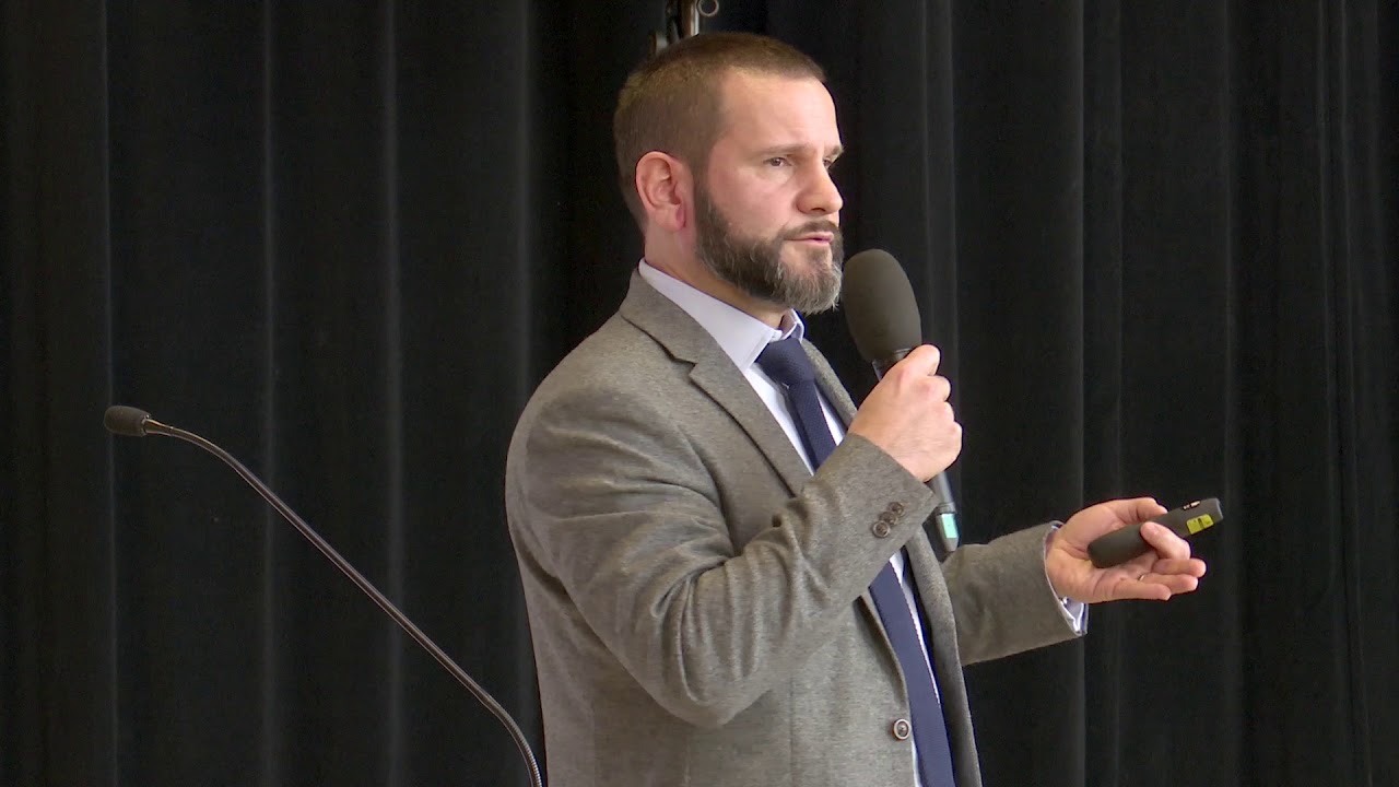 Outlook Budapest keynote: Kevin Turpin, Regional Director of Research ...