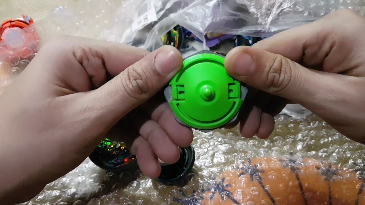 Beyblade plastic gen lot 2 unboxing - YouTube
