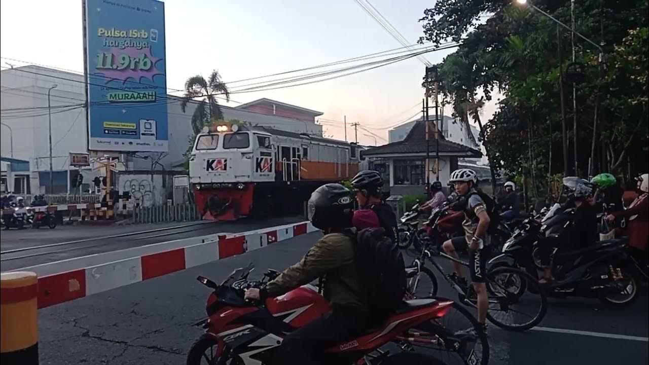 KA 532/533A Sindro rangdar ft CC 206 13 45 SDT - YouTube