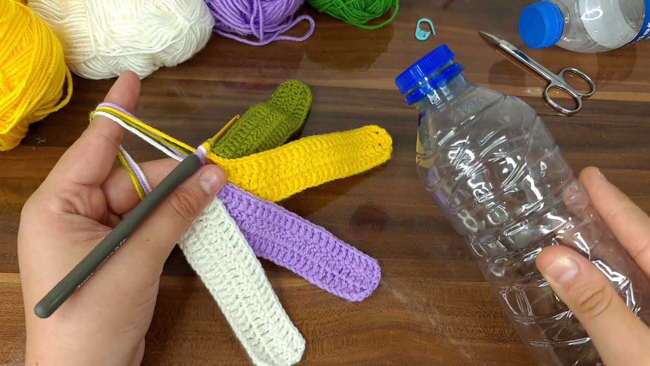 SUPER EASY IDEA!😍Look what I did with the plastic bottle ring I found ...