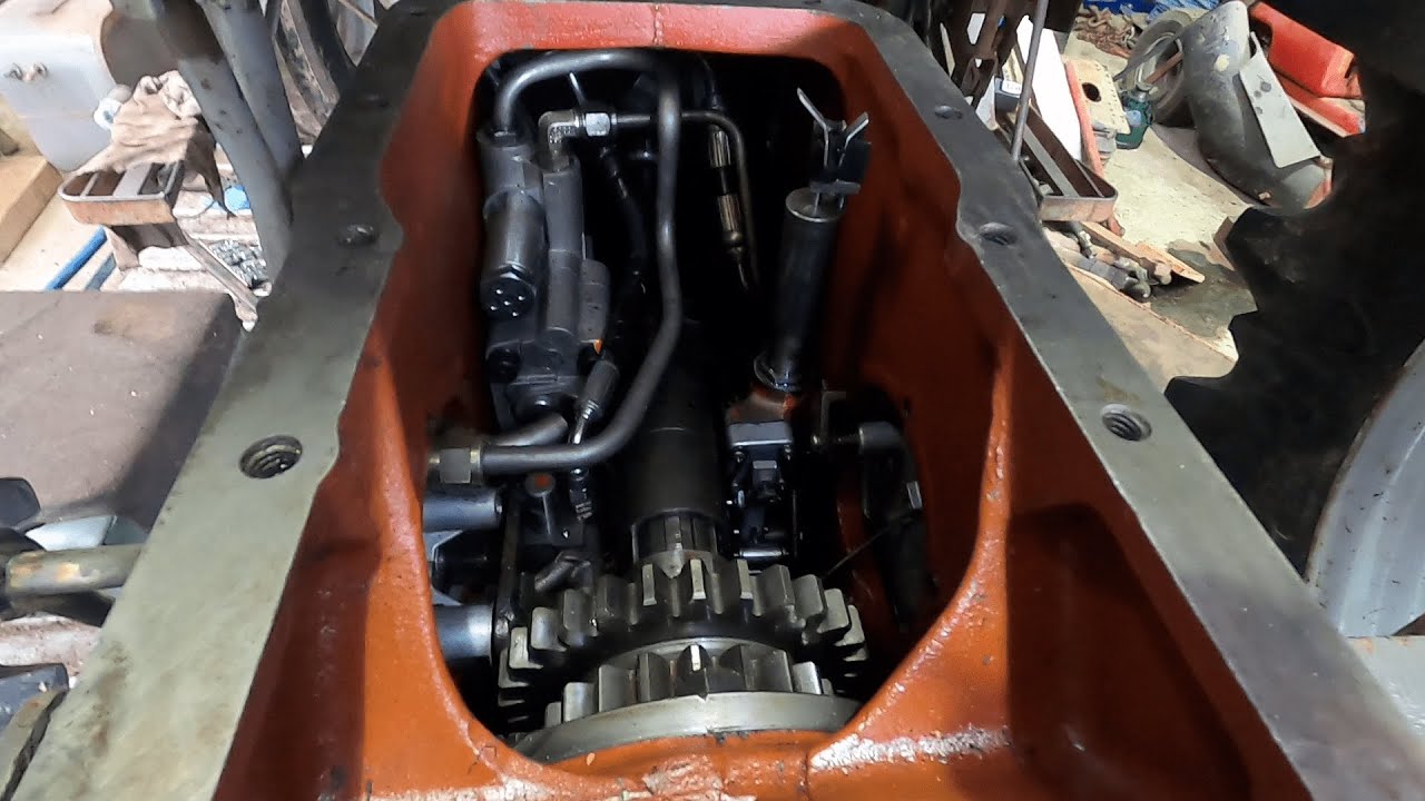 Massey Ferguson 590 Hydraulic pump and PTO rebuild - YouTube