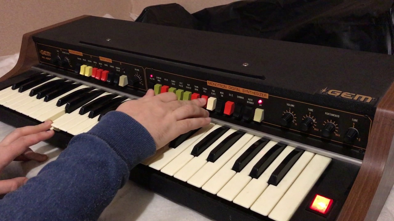 GEM PK 4900 - YouTube