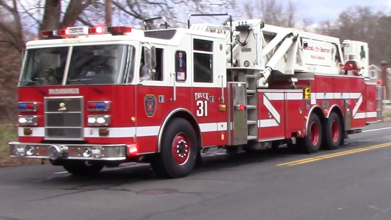 Hazardville Fire Department Engine 34 and Truck 31 Responding - YouTube