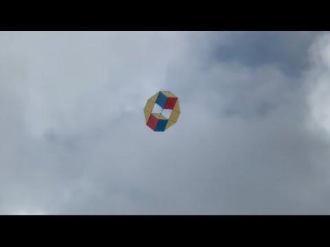 GANDA NG LIPAD NG BOX KITE O BALDE BALDE KO NA SARANGGOLA - YouTube