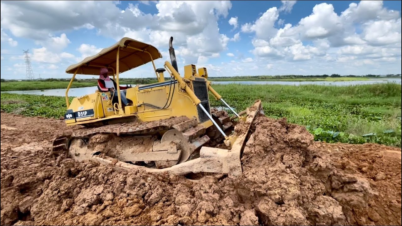 Best Komatsu D51P Bulldozer Push Land Filling into lake Make Road With ...