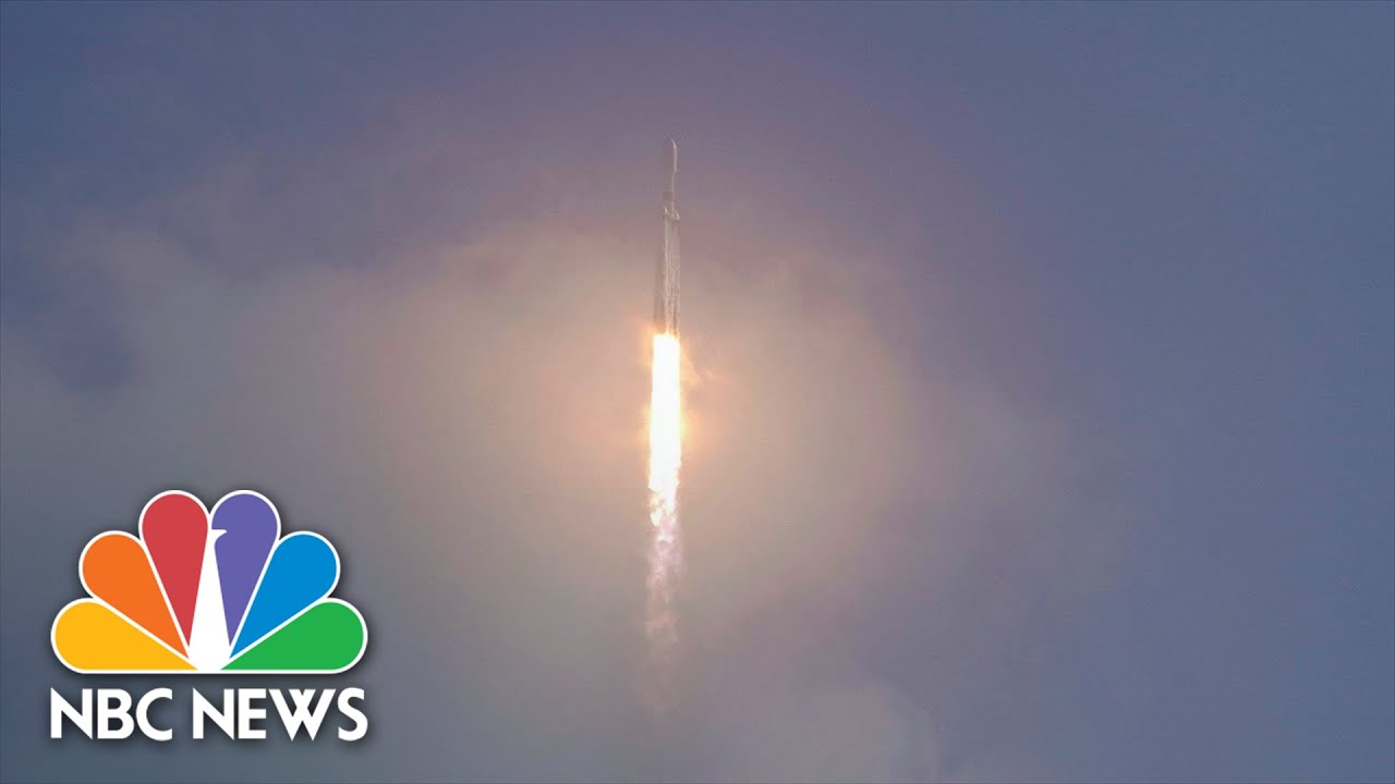 SpaceX Launches Falcon Heavy Rocket On Space Force Mission - YouTube