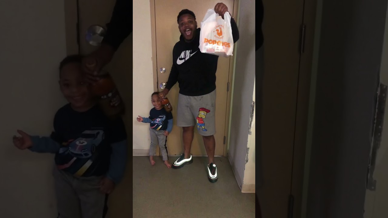 How baby crip Mac be 😂😂😂 - YouTube