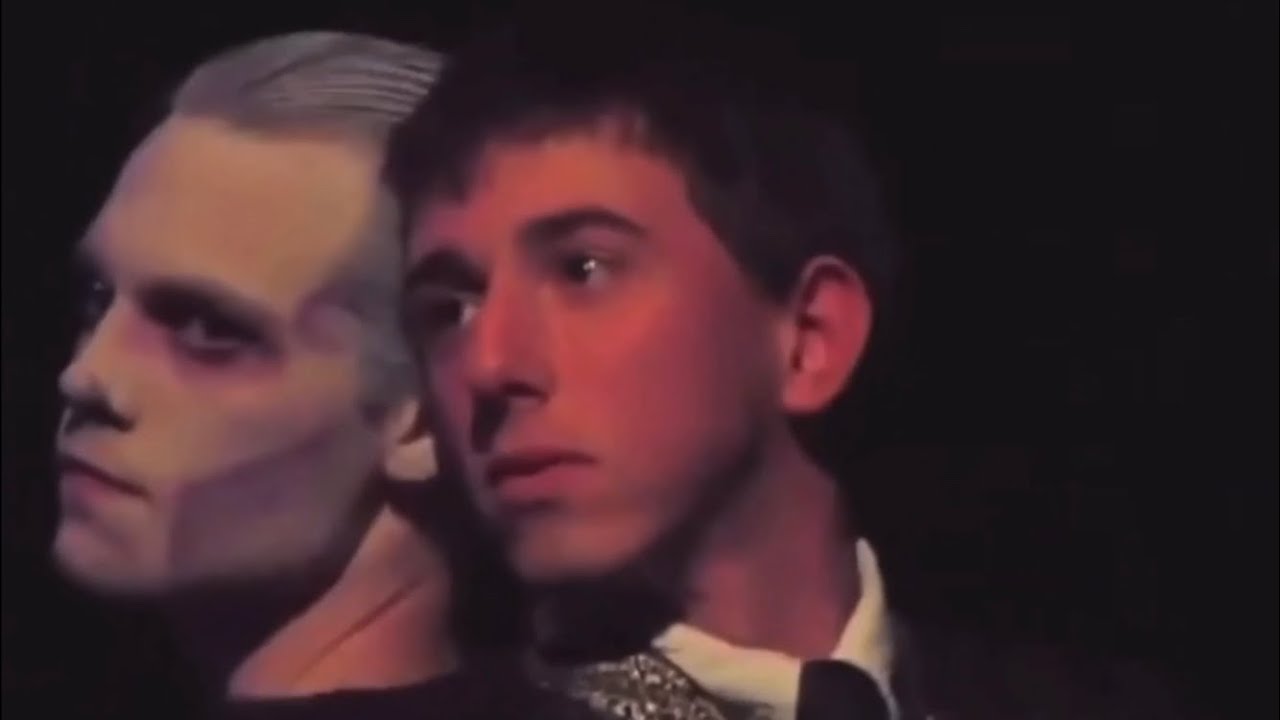 Quirrelmort - Good Old Fashioned Lover Boy - YouTube