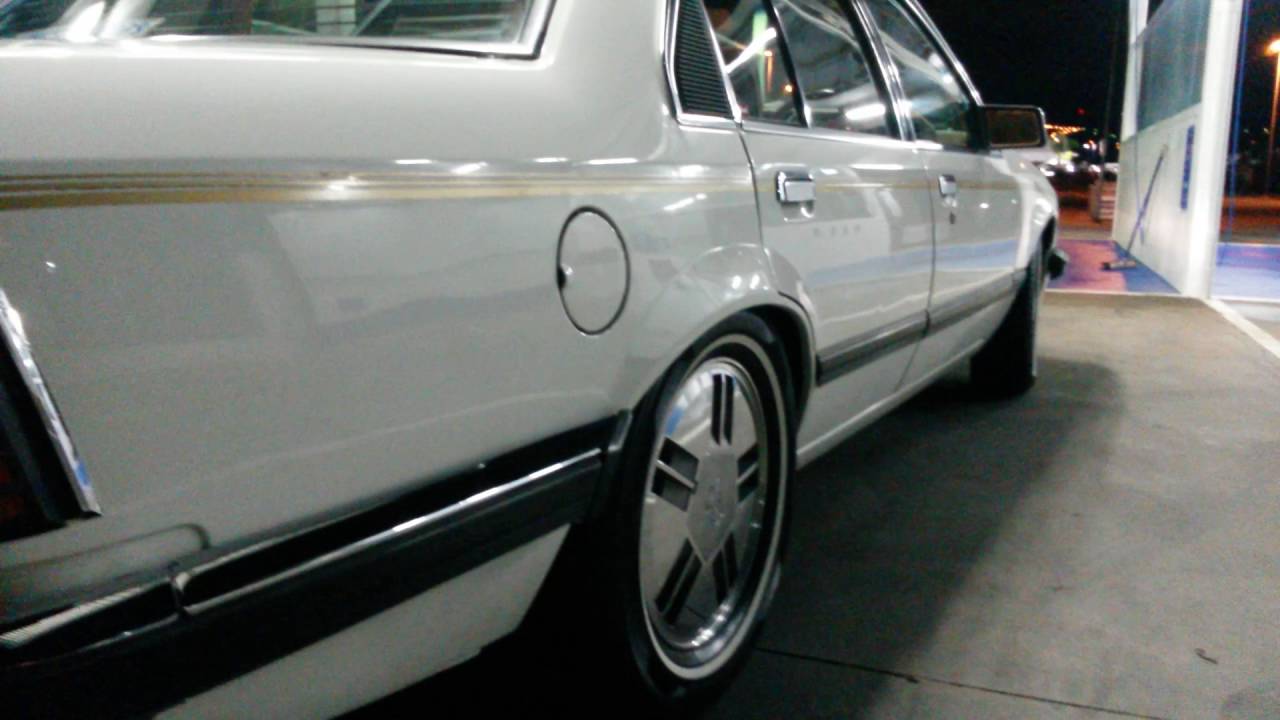 Vh sle 308 5.0 walk around - YouTube
