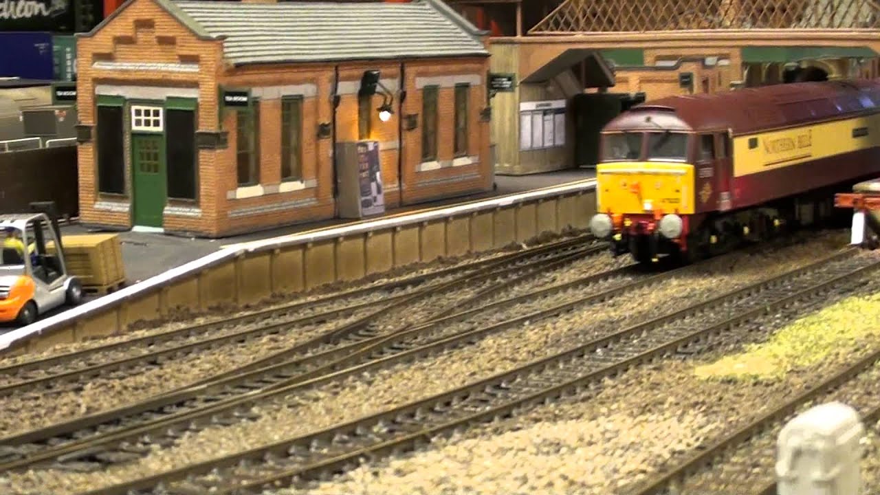 Northern Belle Class 47s 47790 & 47832 pass light loco through Parkway ...