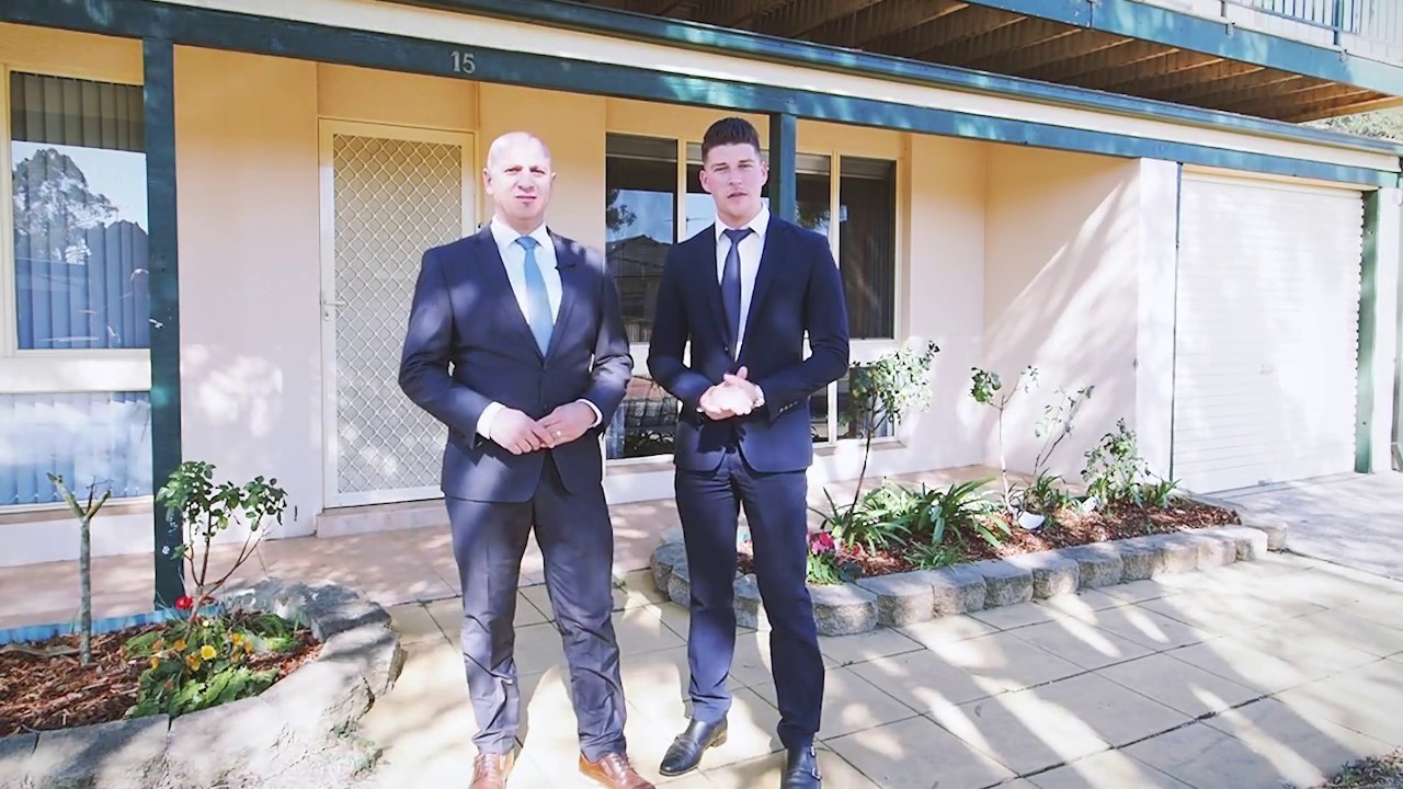 15 Speers Crescent, Oakhurst - David Frendo R&W Real Estate - YouTube