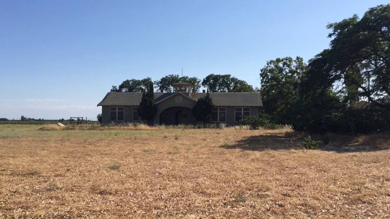 Historical Town of Berenda - YouTube