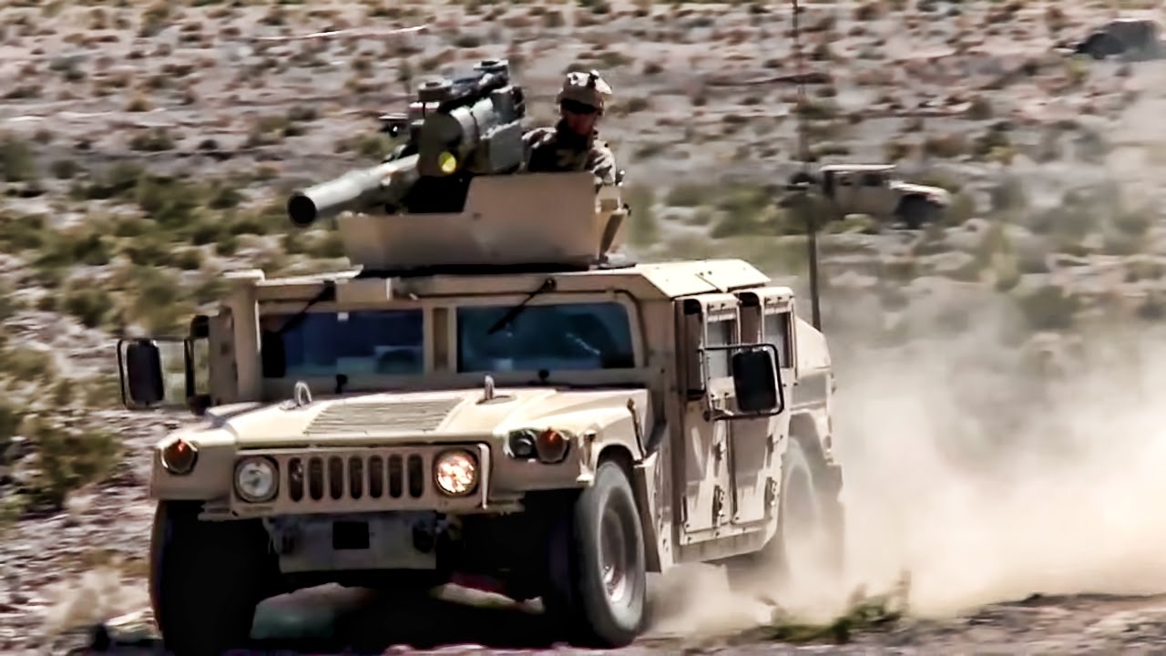 U.S. Marines Prepare For War • Live Fire Integrated Training - YouTube