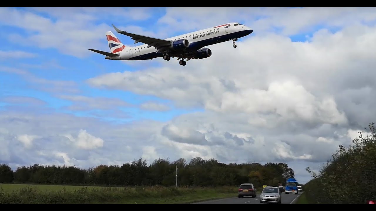 Insanely low-flying airplane - YouTube